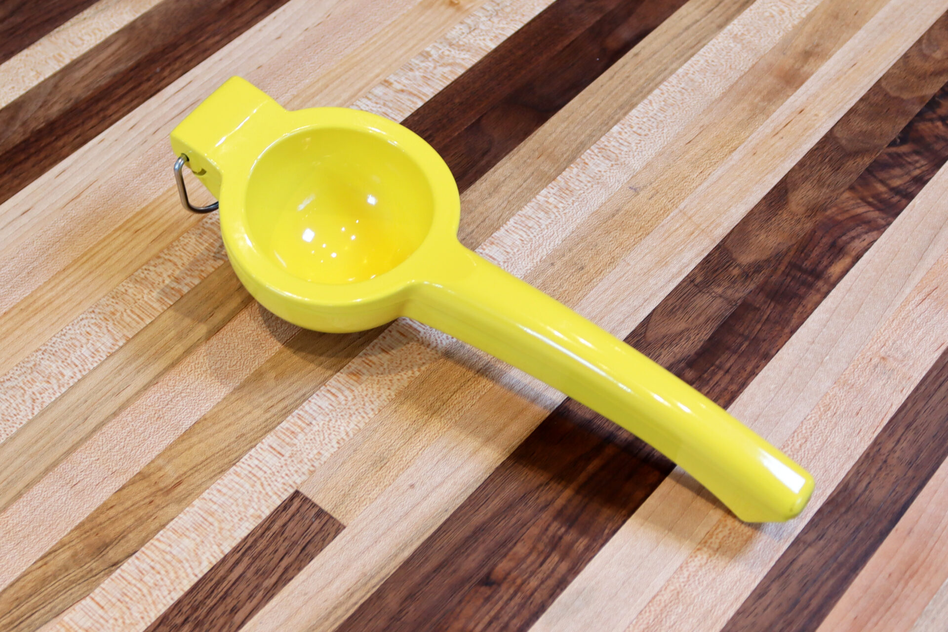 Lemon Squeezer - CookingHub