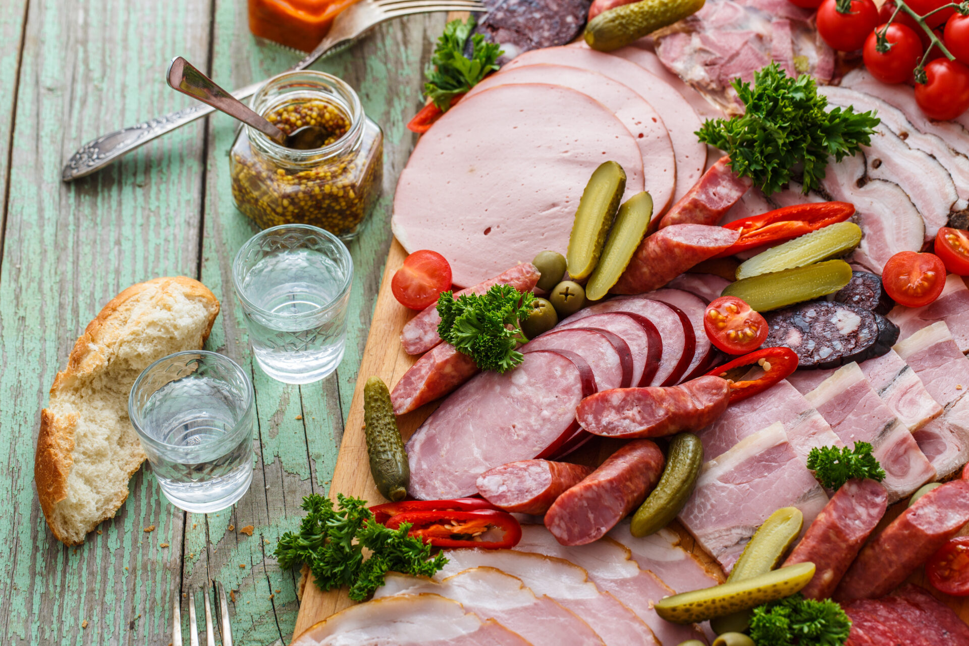 Deli Meat - Ham & Salami - CookingHub